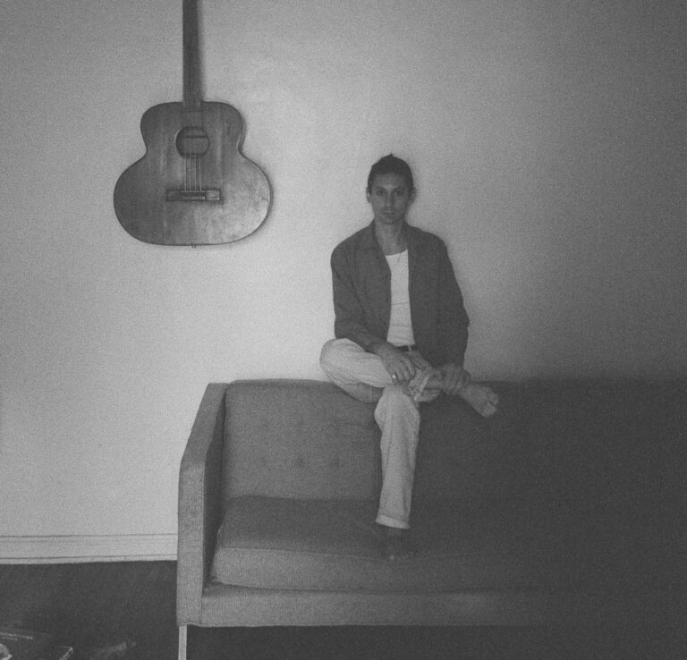 「エモーションを喚起する作品でもあるし、サウンドトラックとして背景で流すこともできるんだ」Inc. No Worldのメンバーでもある、音楽家 ...