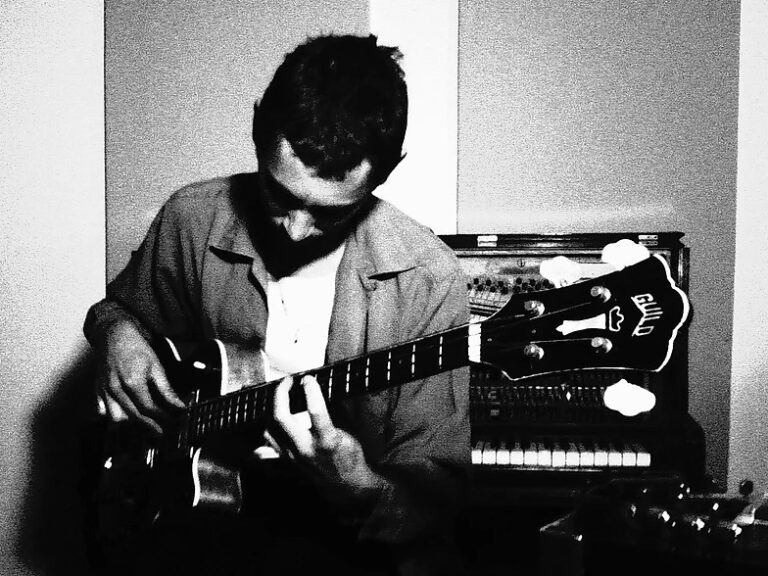 「エモーションを喚起する作品でもあるし、サウンドトラックとして背景で流すこともできるんだ」Inc. No Worldのメンバーでもある、音楽家 ...